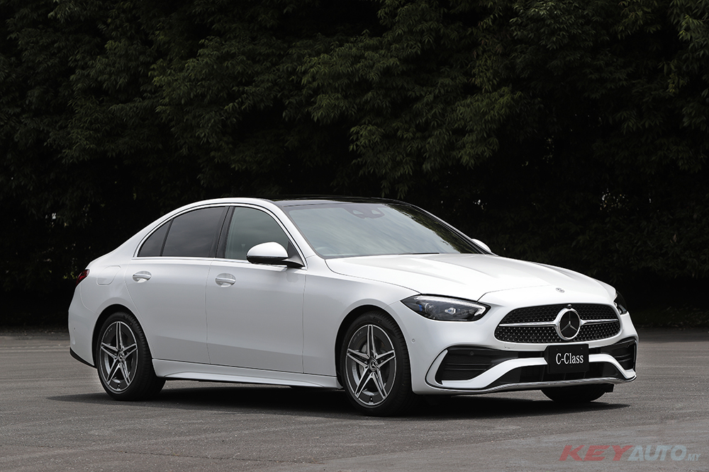 เปิดตัว Mercedes-Benz W206 C-Class ในตลาดญี่ปุ่น 3 รุ่น