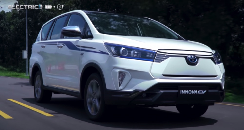 เปิดตัวรถต้นแบบ Toyota Innova EV